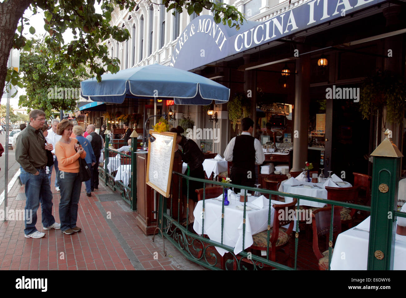 Gaslamp Quarter San Diego Bar Stock Photos & Gaslamp Quarter San Diego ...