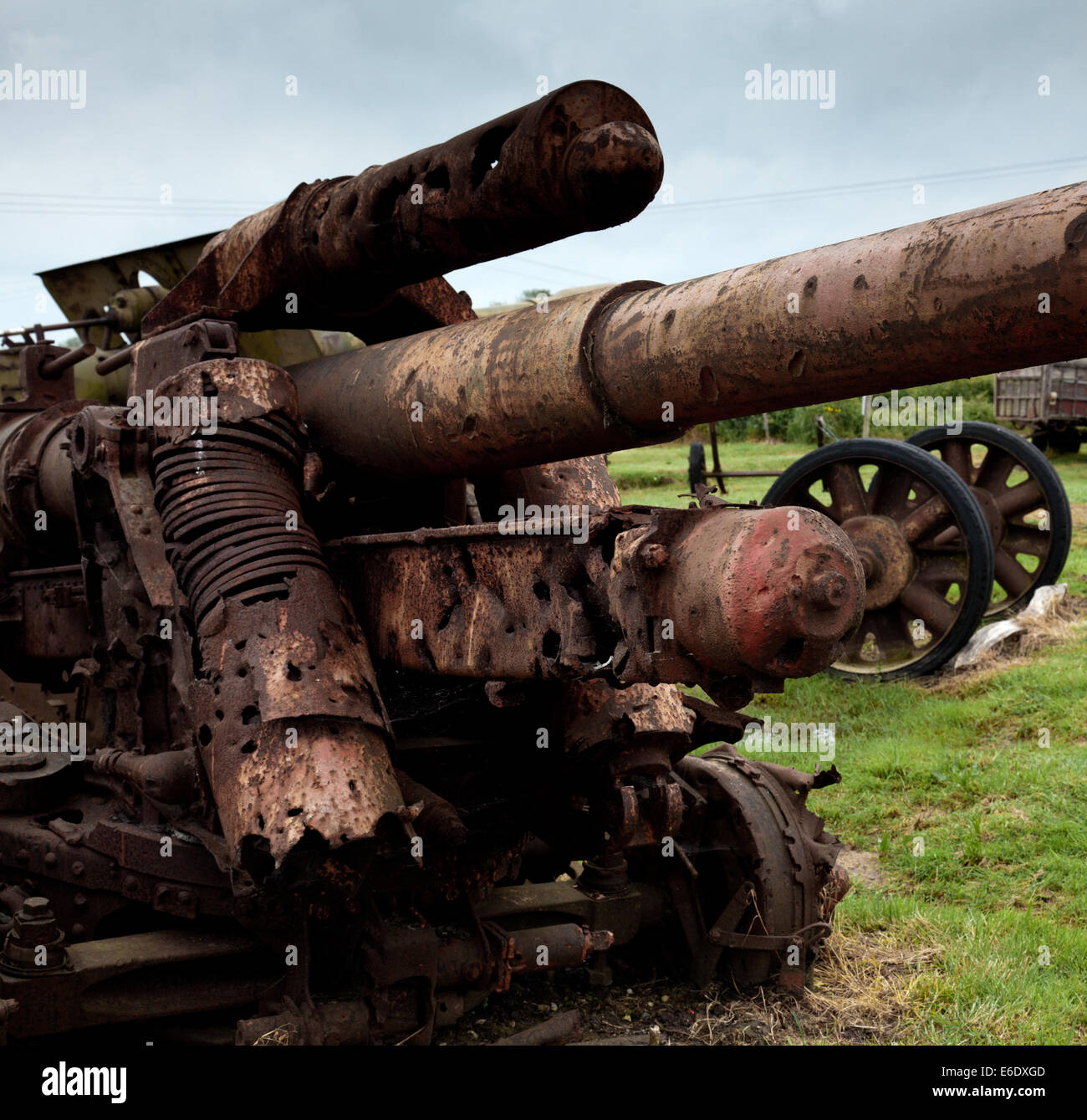 Weapons at the Maisy German World War Two battery in Normandy Stock ...
