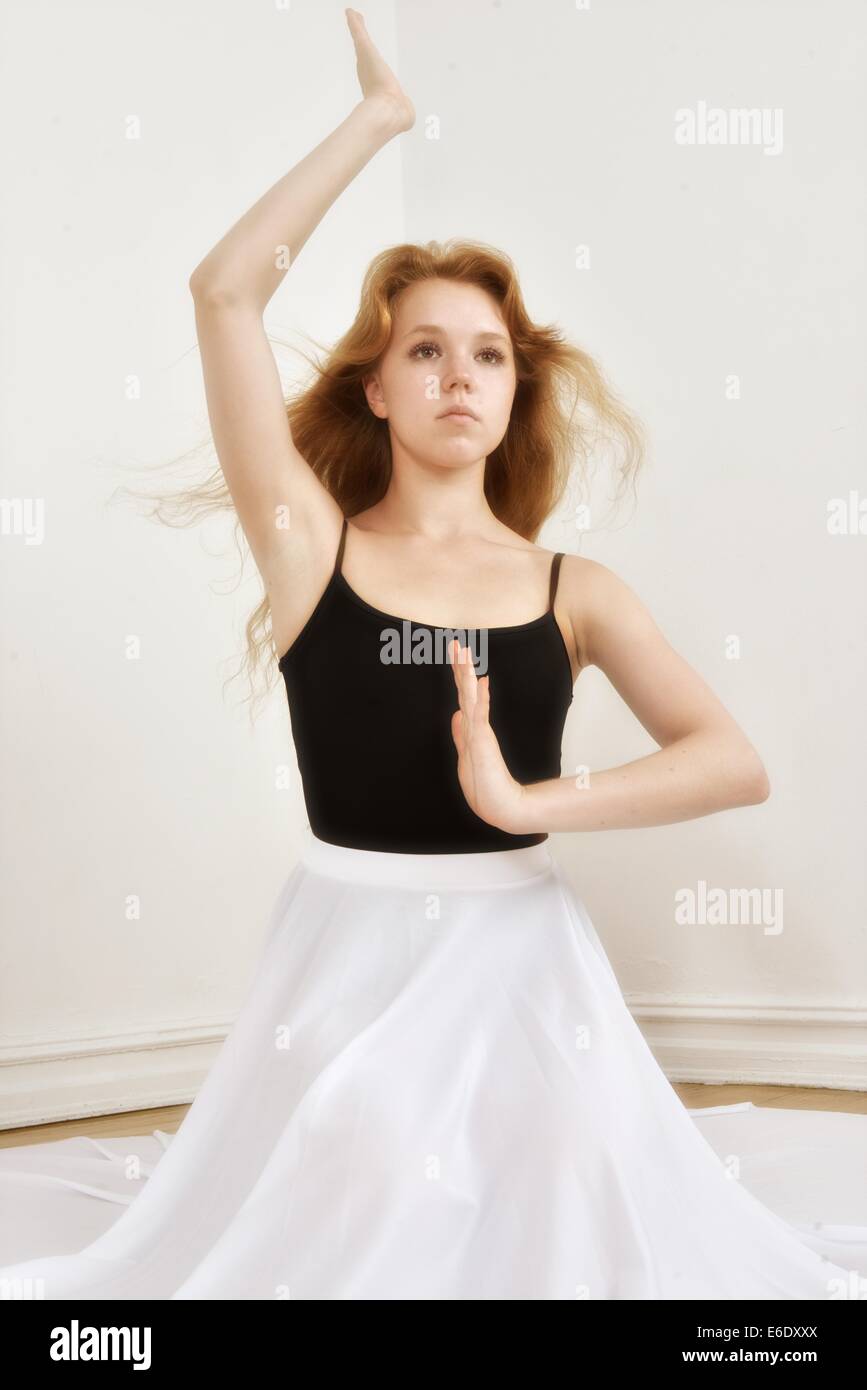 Portrait of a young teen dancer Stock Photo - Alamy