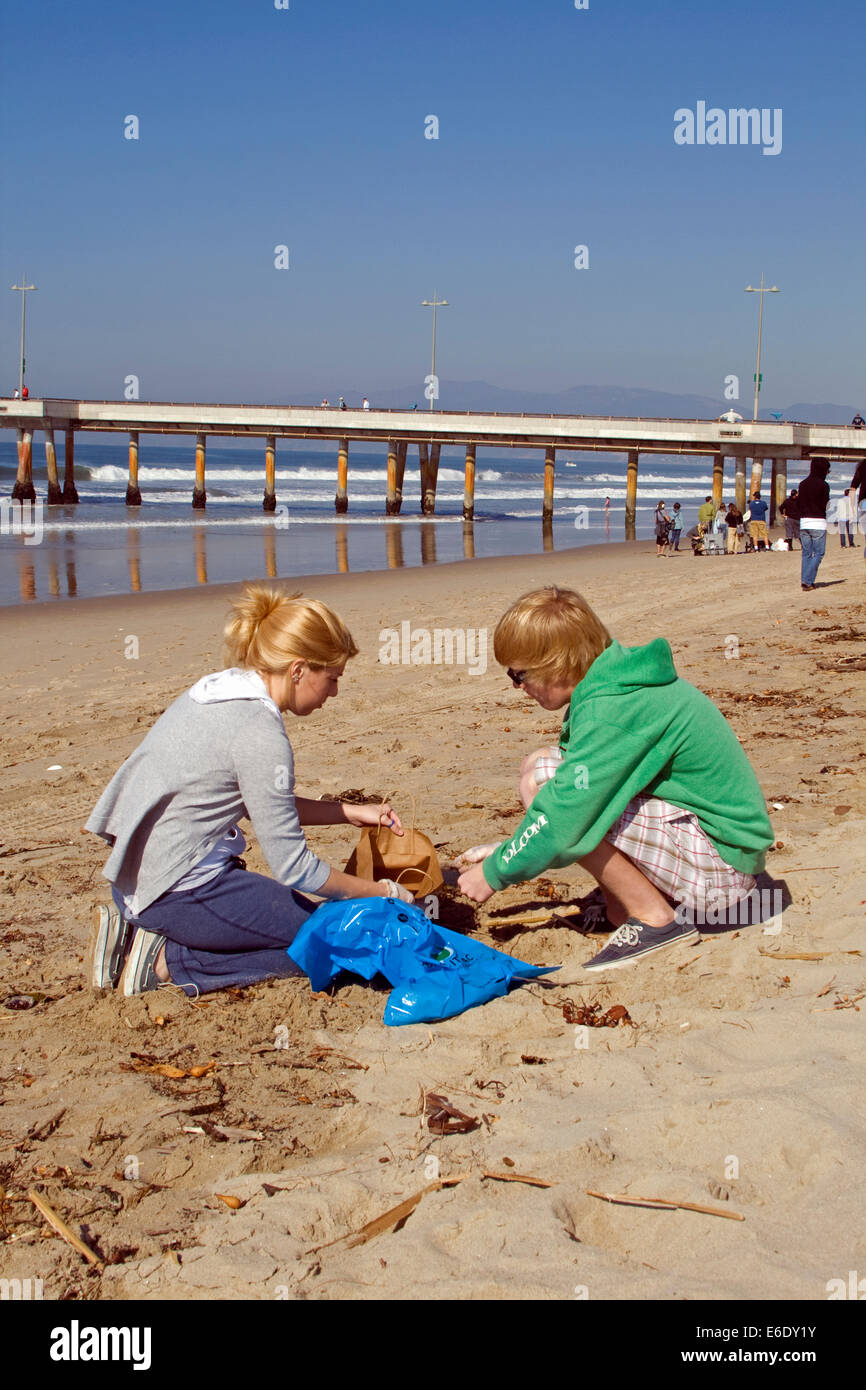 Heal the bay hi-res stock photography and images - Alamy