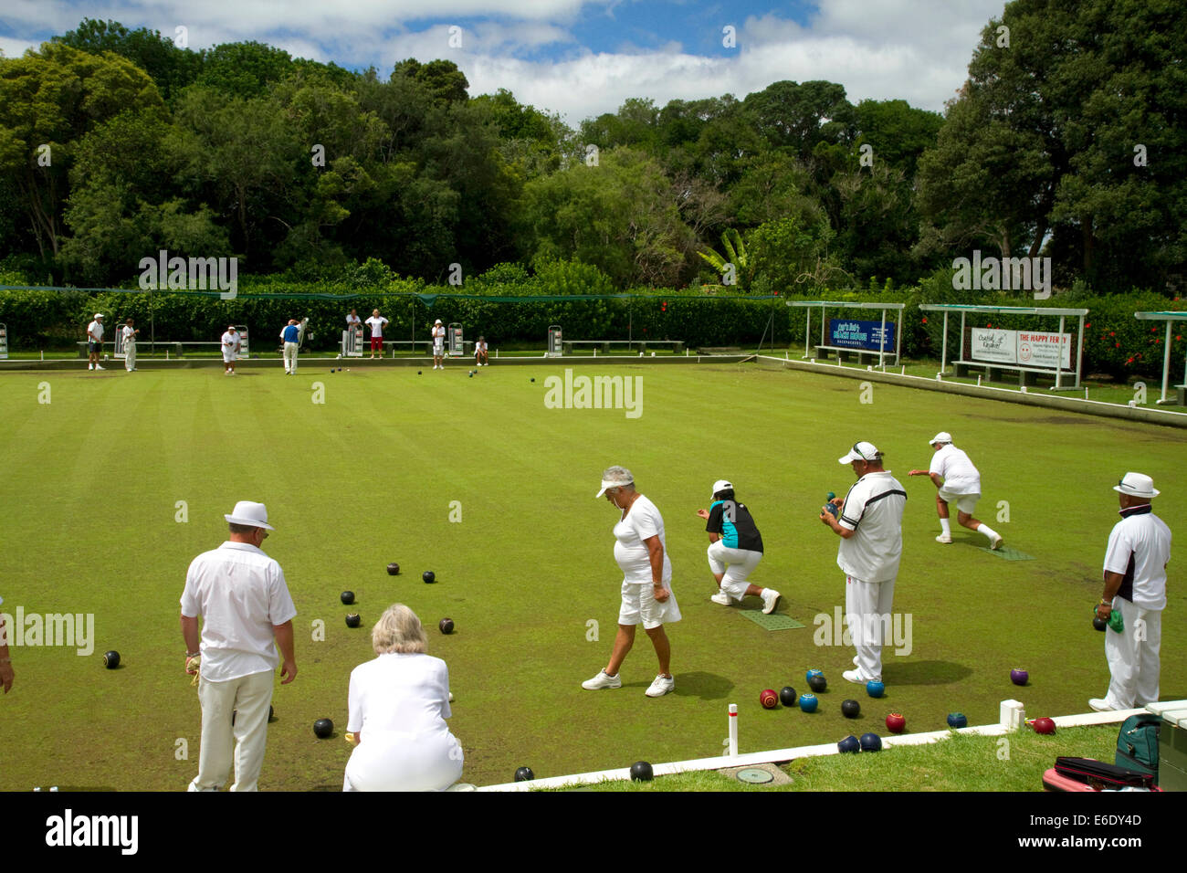 Islands lawn bowls hi-res stock photography and images - Alamy