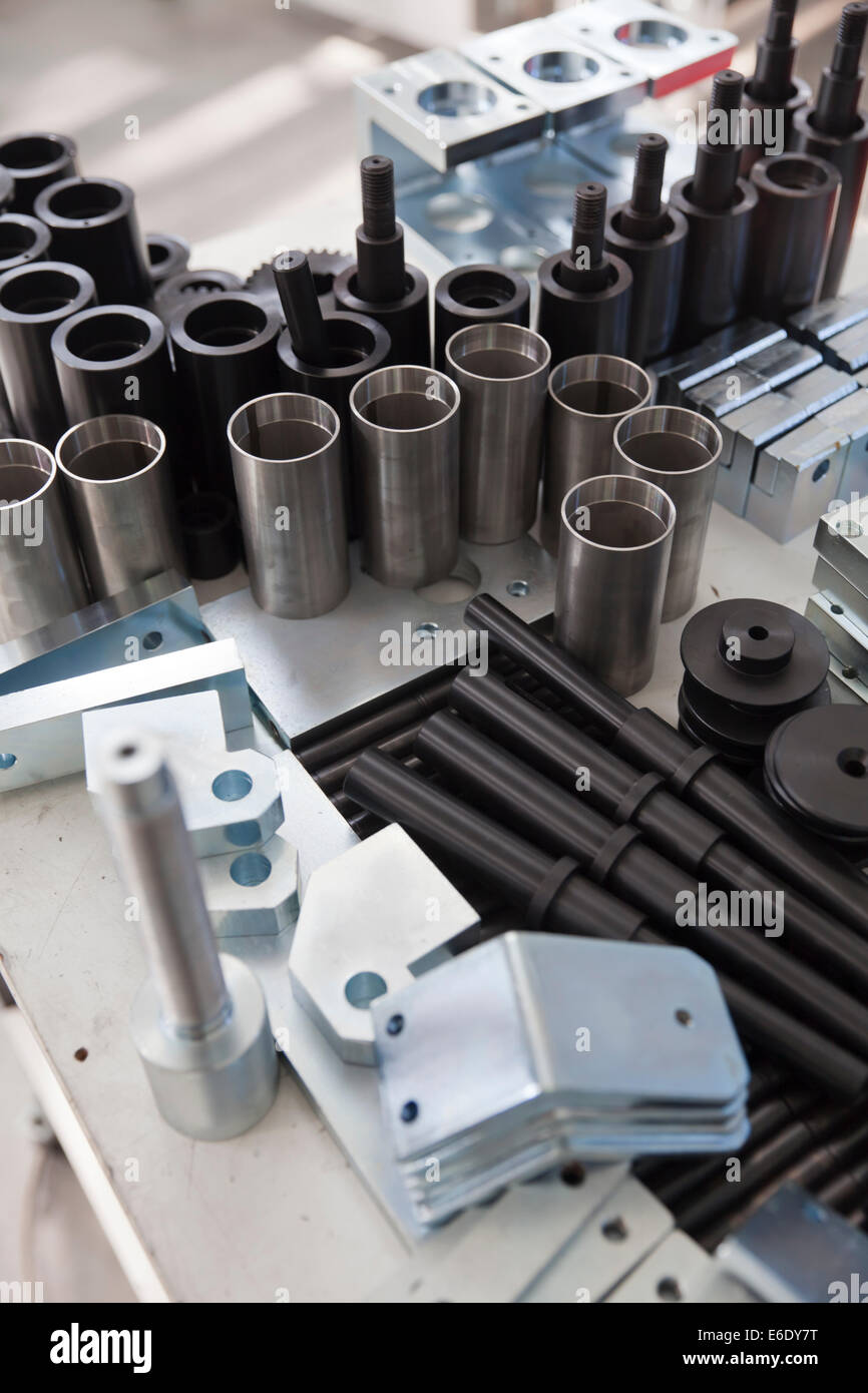 Engine components hi-res stock photography and images - Alamy