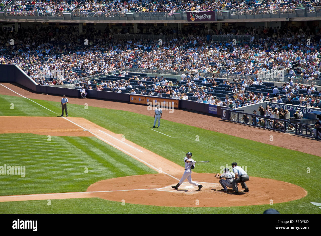 Yankee Stadium High Resolution Stock Photography and Images - Alamy