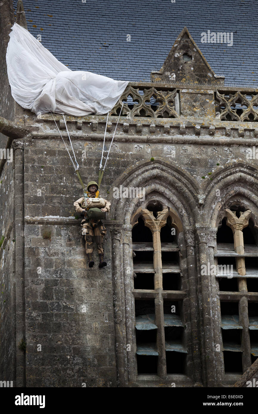 St mere eglise hi-res stock photography and images - Alamy