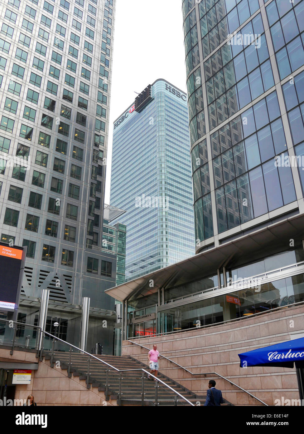Canary Wharf Tower and HSBC building London Docklands England Stock Photo - Alamy