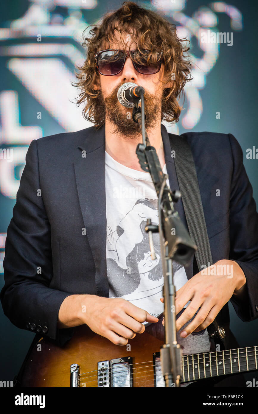 Johnny borrell of razorlight hi-res stock photography and images - Alamy