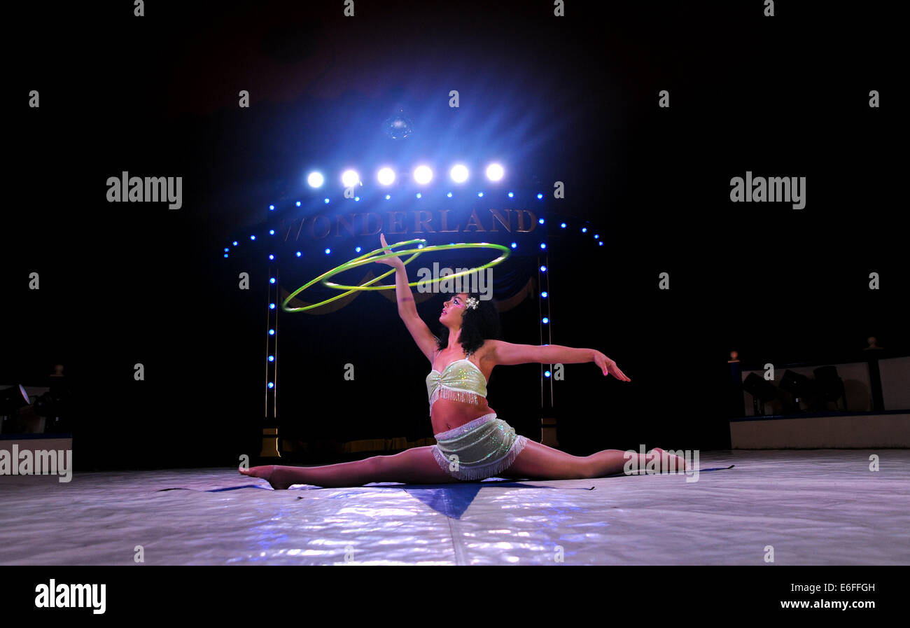 Hula Hoop performer Lisa Sampson from Steyning at the Circus Wonderland ...