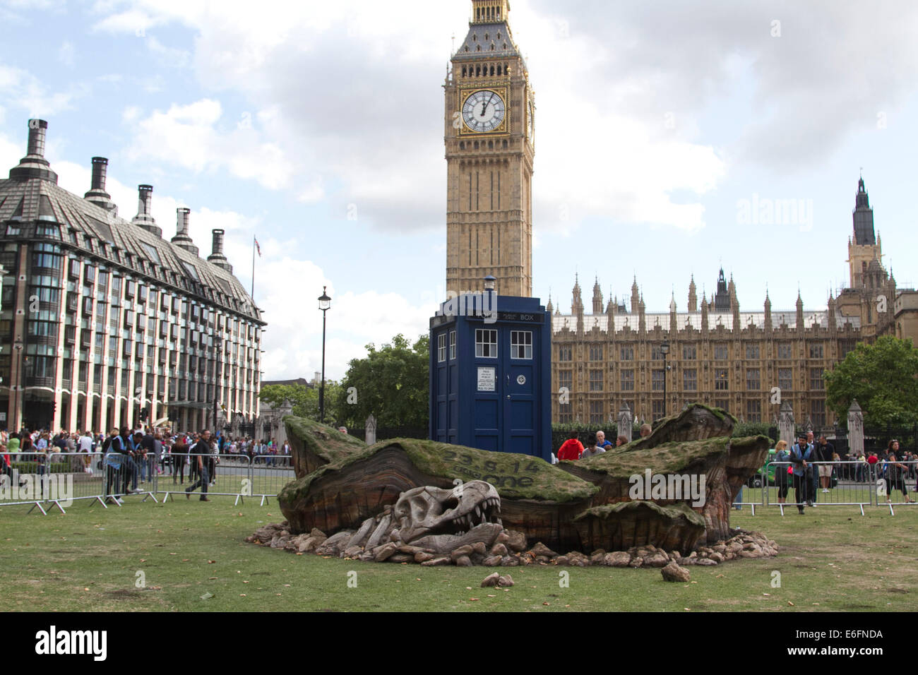 Tardis london hi-res stock photography and images - Alamy