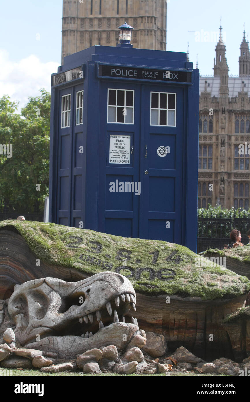 Tardis london hi-res stock photography and images - Alamy