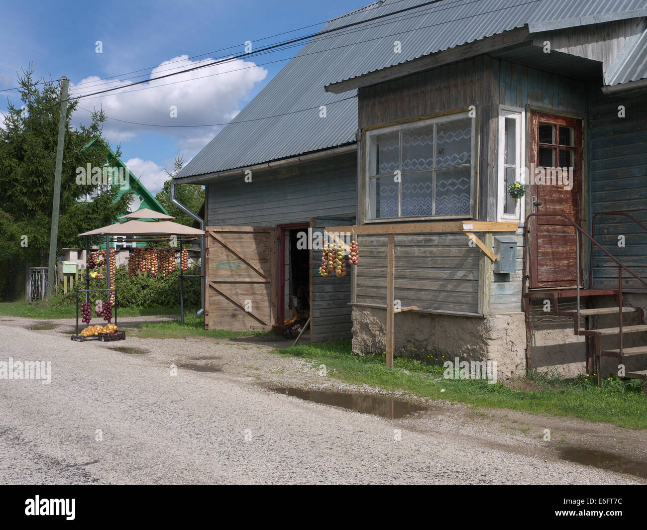 Old believers village hi-res stock photography and images - Alamy