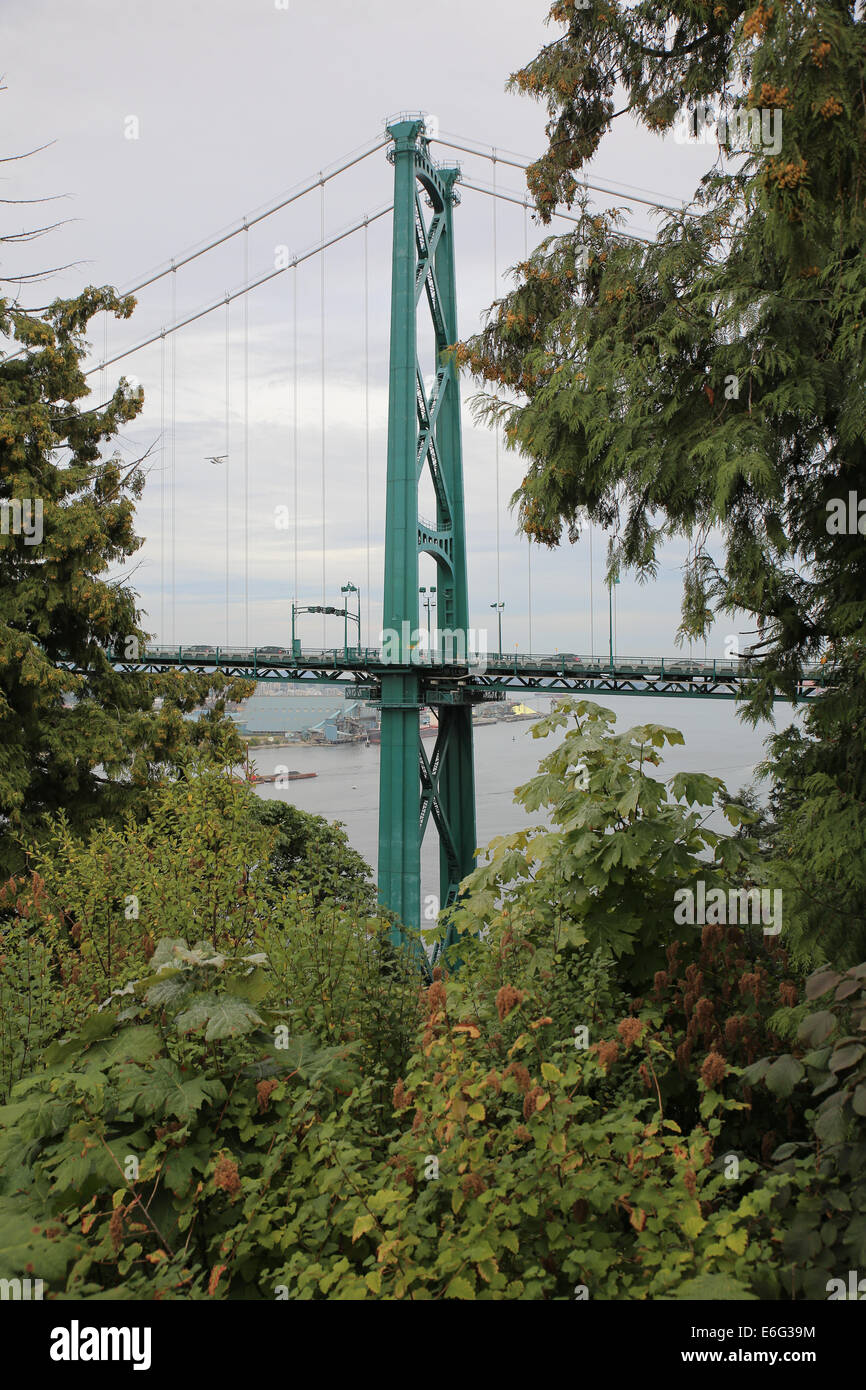 Vancouver lions gate bridge view from Stanley park Stock Photo - Alamy