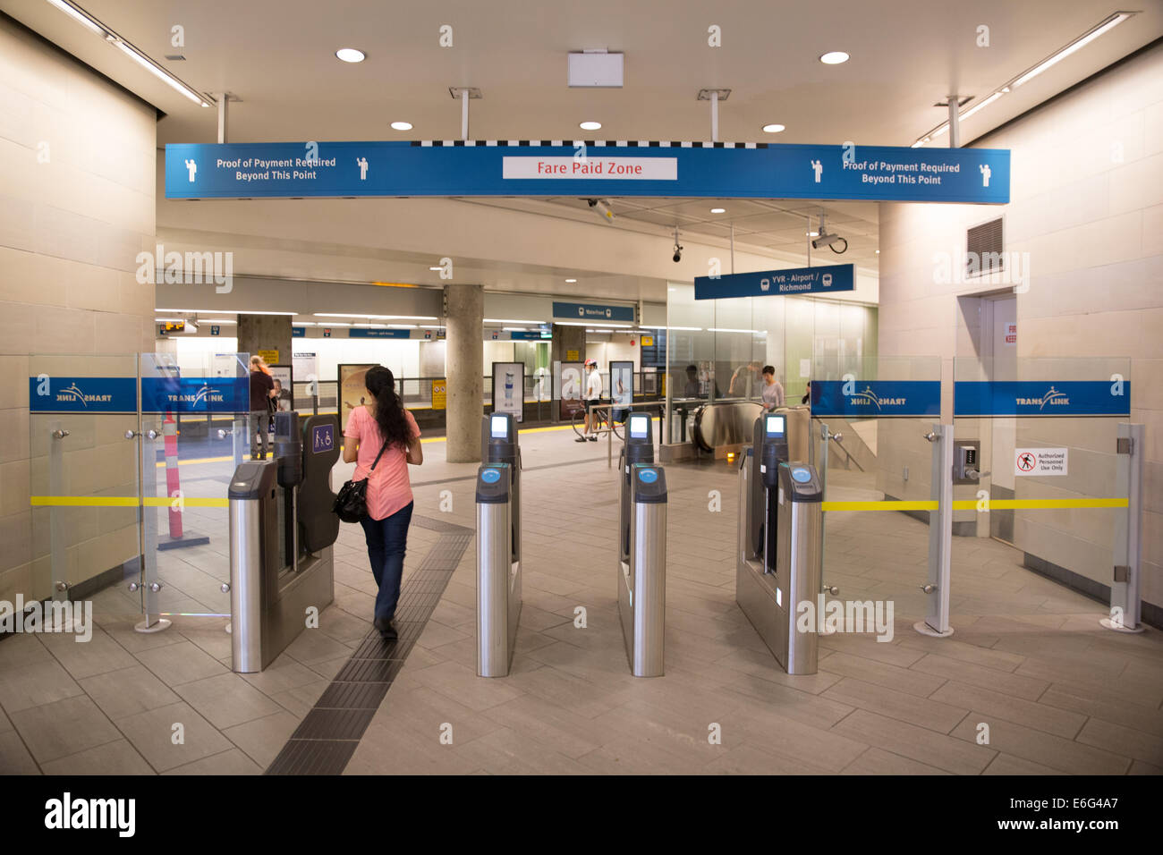 vancouver skytrain station entrance Stock Photo - Alamy