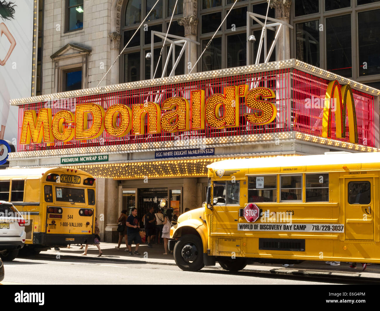 Bus restaurant school hi-res stock photography and images - Alamy