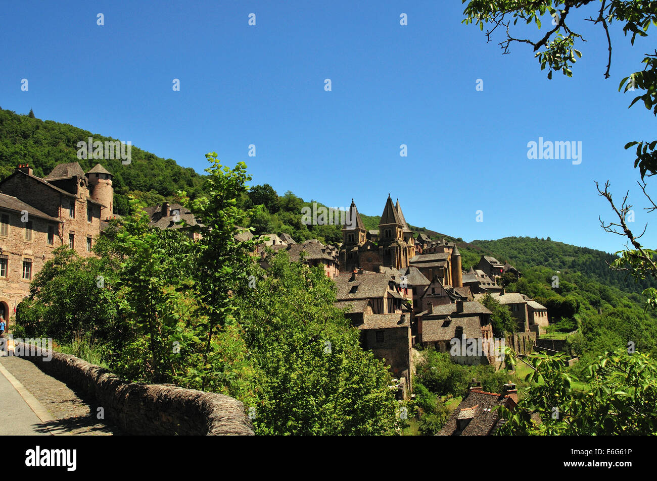 Historic hillside village conques france hi-res stock photography and ...