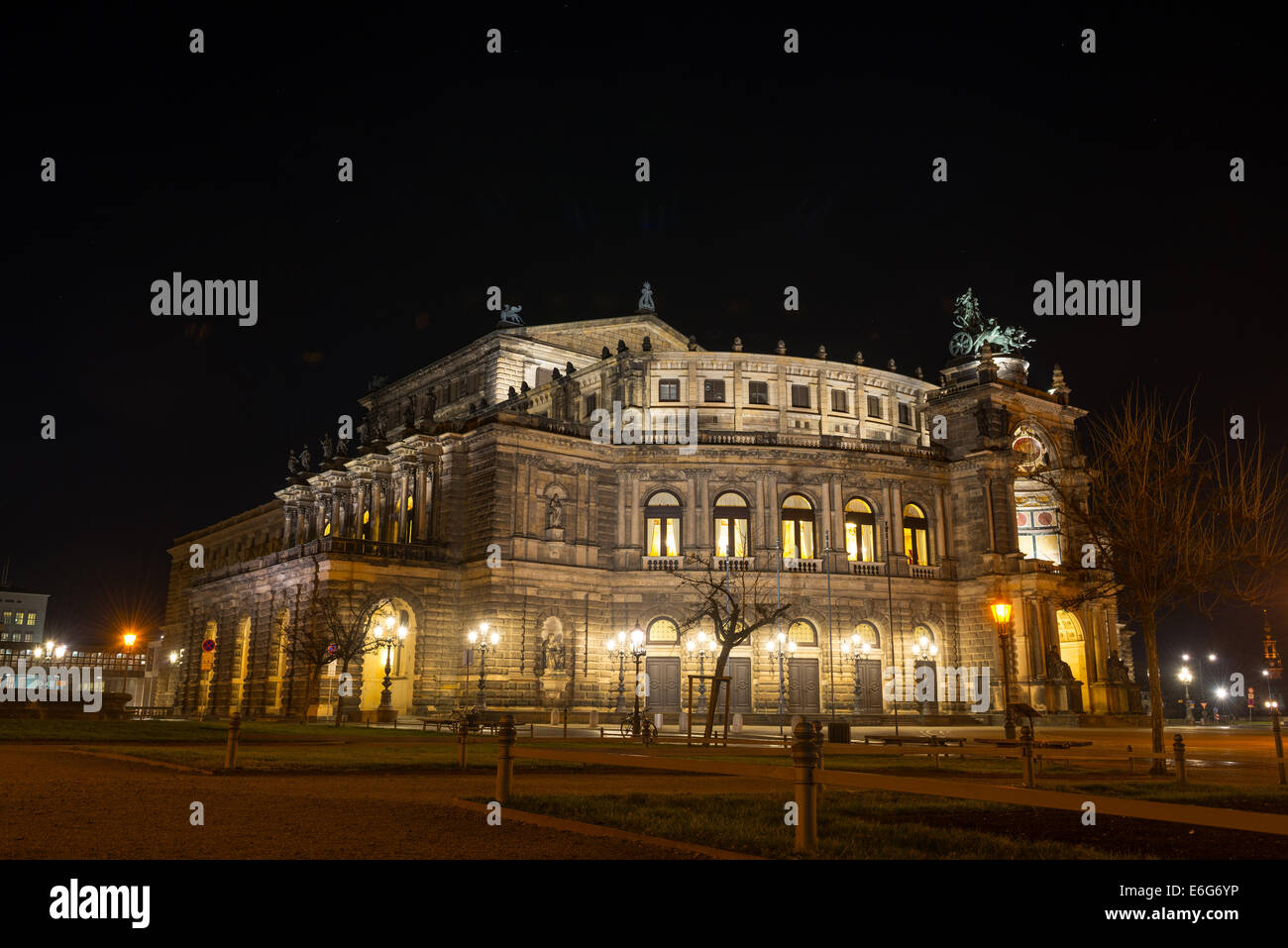 Night scene in Dresden, Germany. Opera house Stock Photo - Alamy