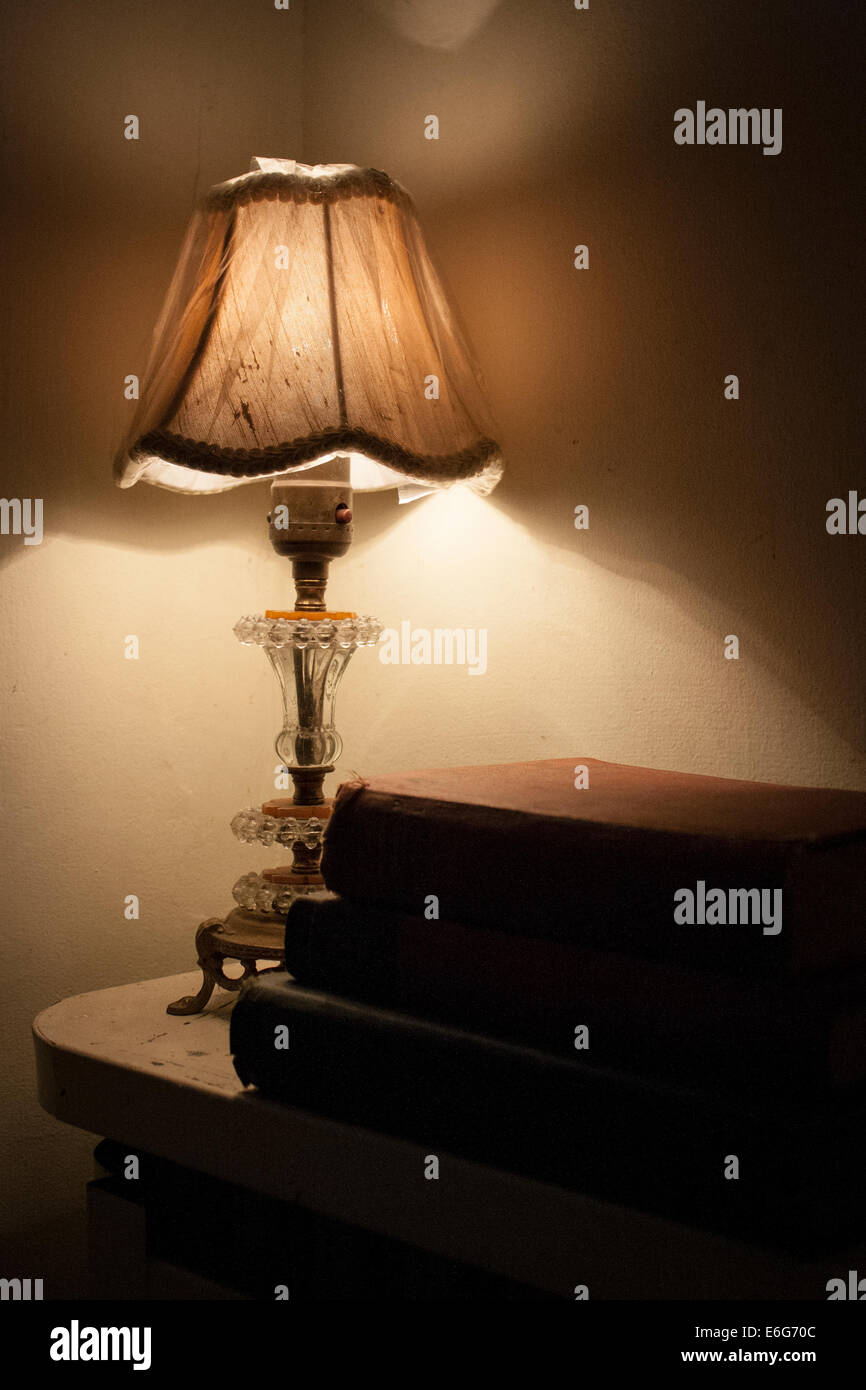 Books lamp hi-res stock photography and images - Alamy