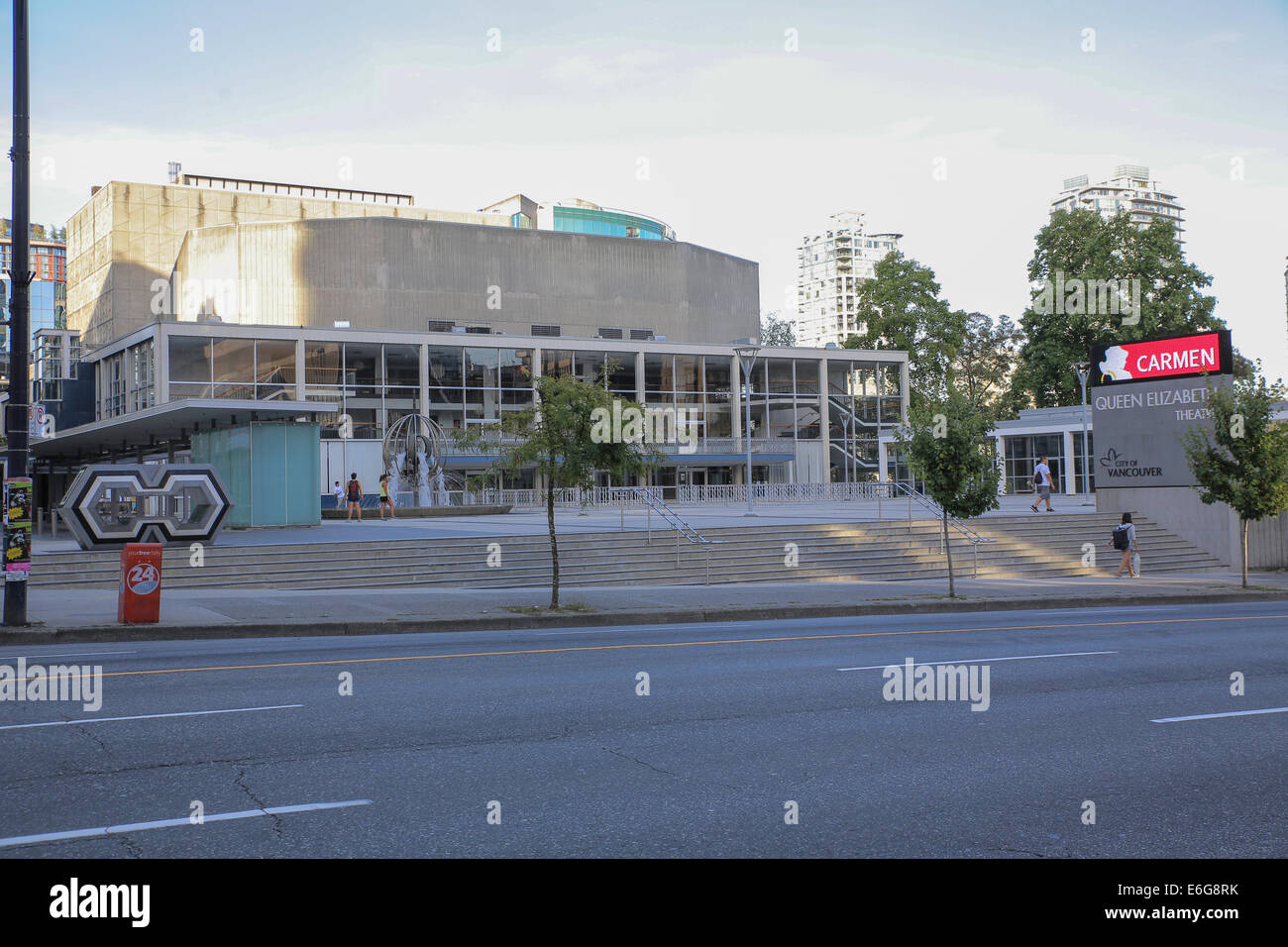 queen elizabeth theater theatre Vancouver Stock Photo - Alamy
