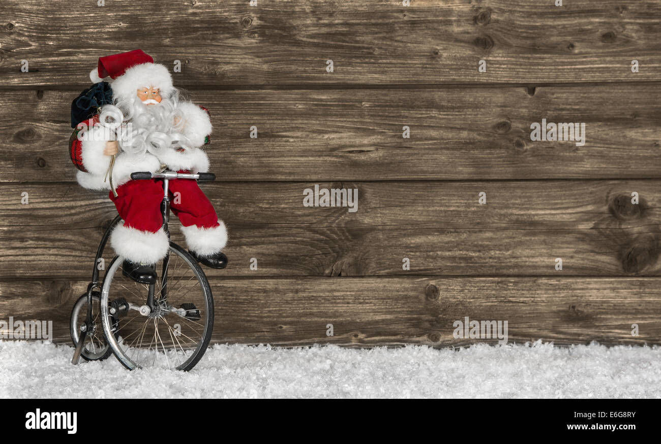 Christmas bike hi-res stock photography and images - Alamy