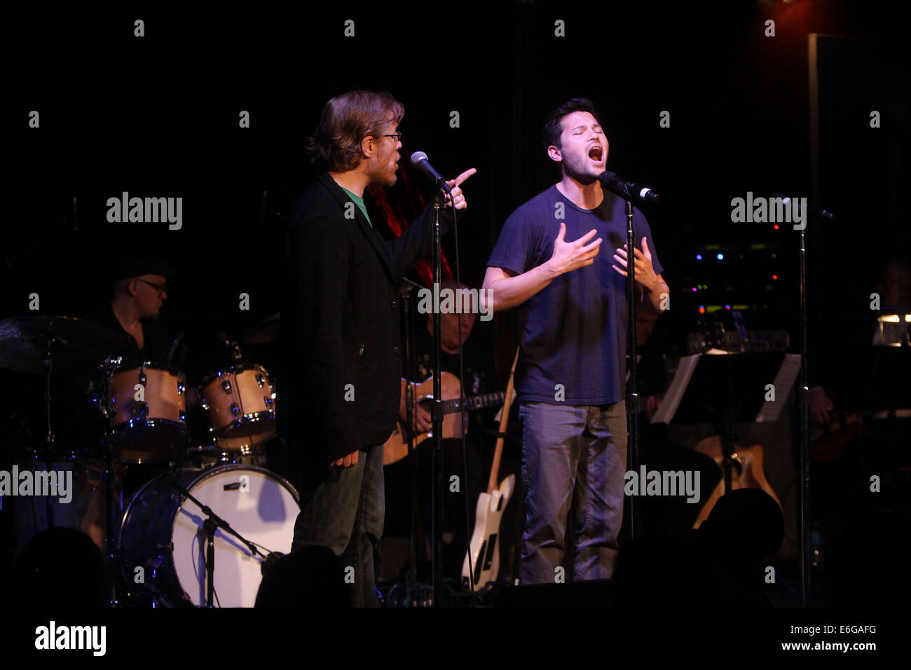 A free fan concert with the cast of Broadway's If/Then, held at the ...