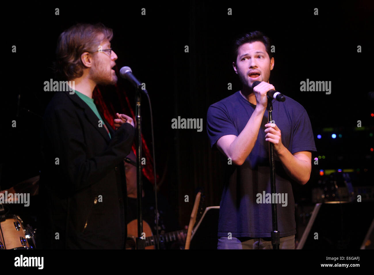 A free fan concert with the cast of Broadway's If/Then, held at the ...