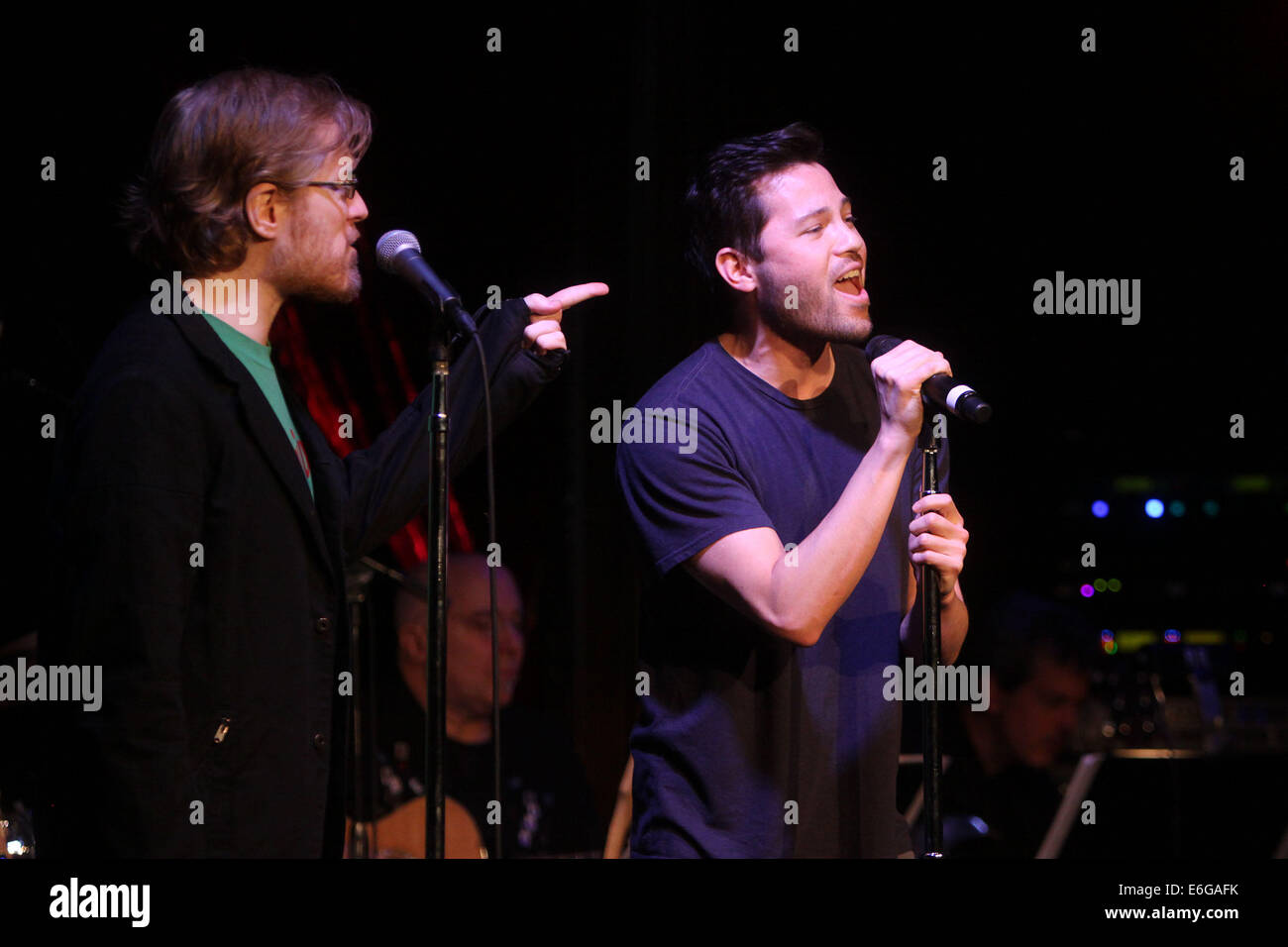 A free fan concert with the cast of Broadway's If/Then, held at the ...