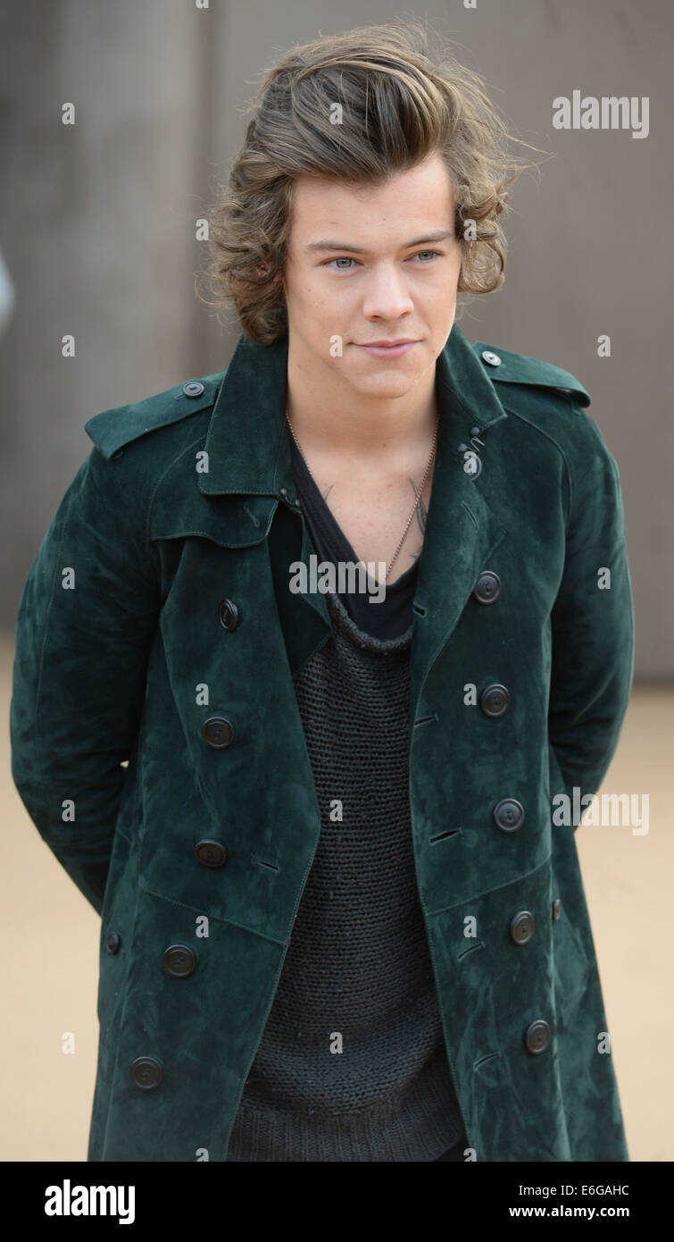 Harry styles london fashion week hi-res stock photography and images ...