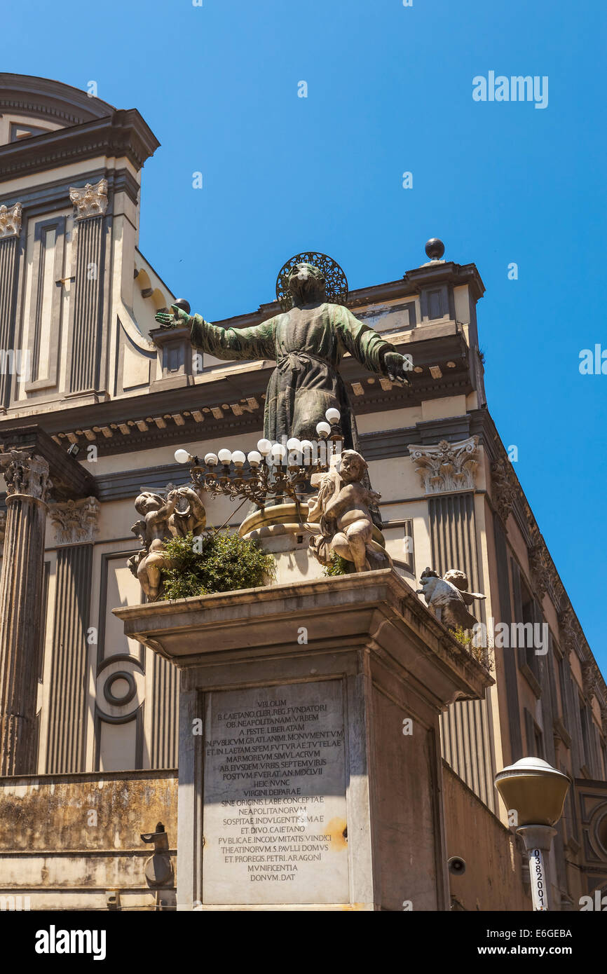 Monuments sculptor hi-res stock photography and images - Alamy