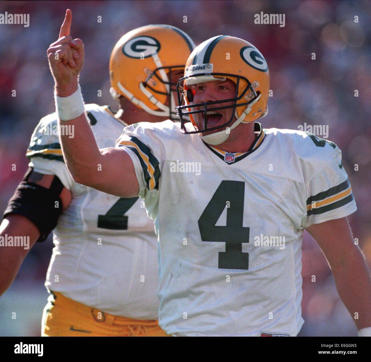 TP 58779 - - DELIVER TO: SLOT - - 12/07/97 - - tampa - - CAPTION INFO ...