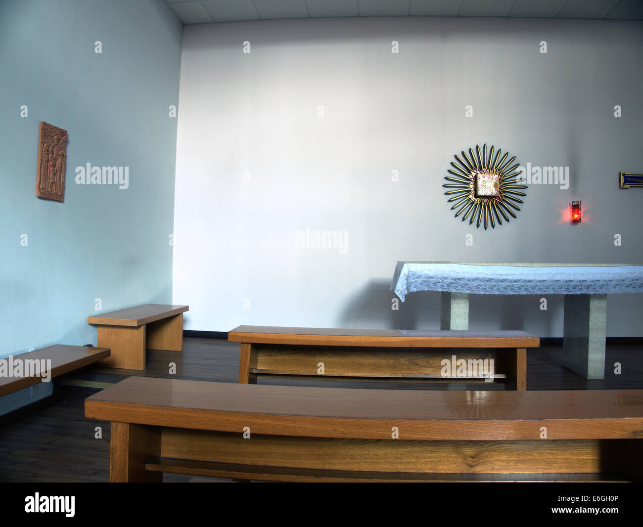 Detail of a simple chapel in Milano, Italia, 2014 Stock Photo - Alamy