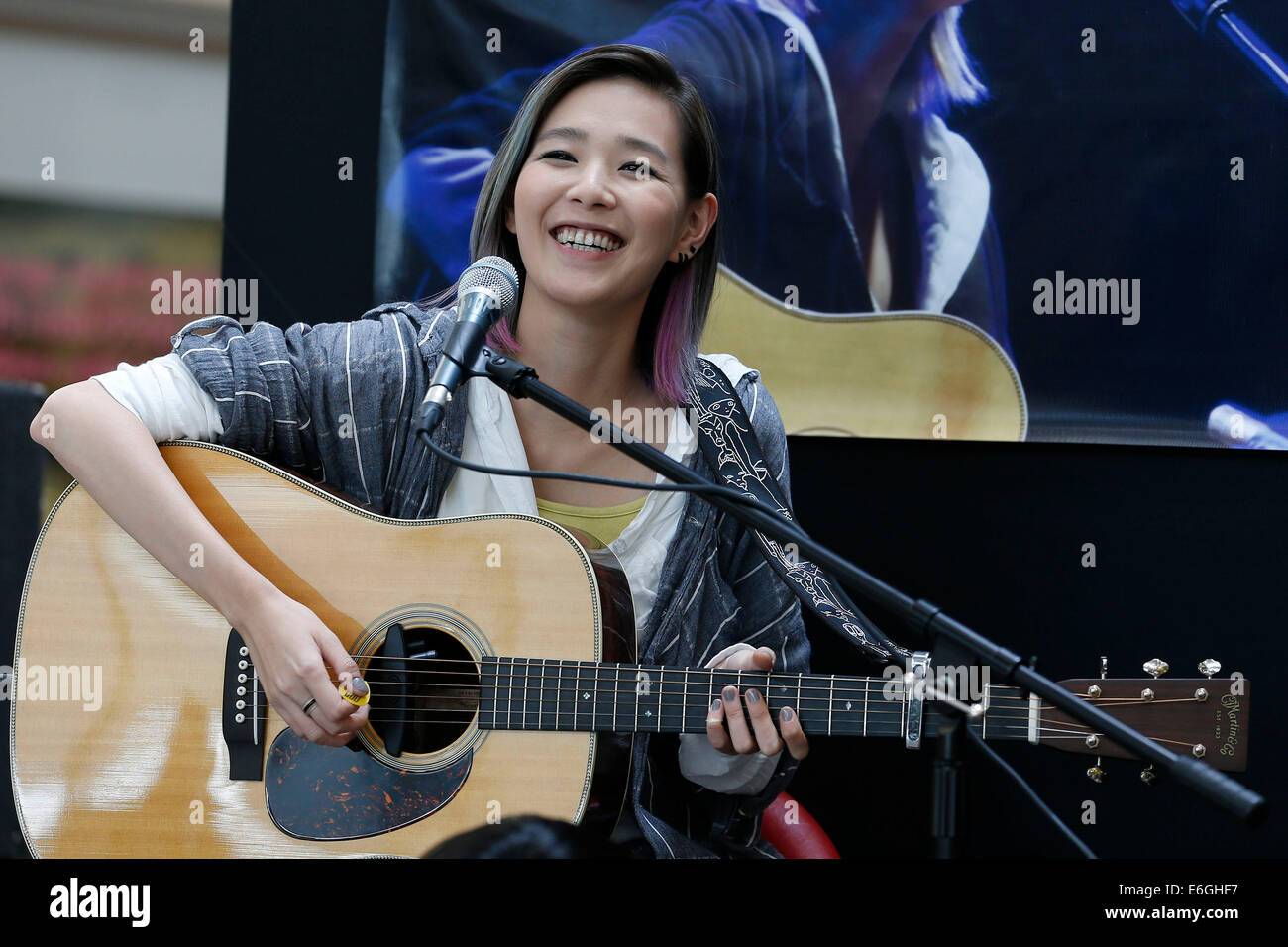 Taiwanese singer deserts chang aka hi-res stock photography and images ...