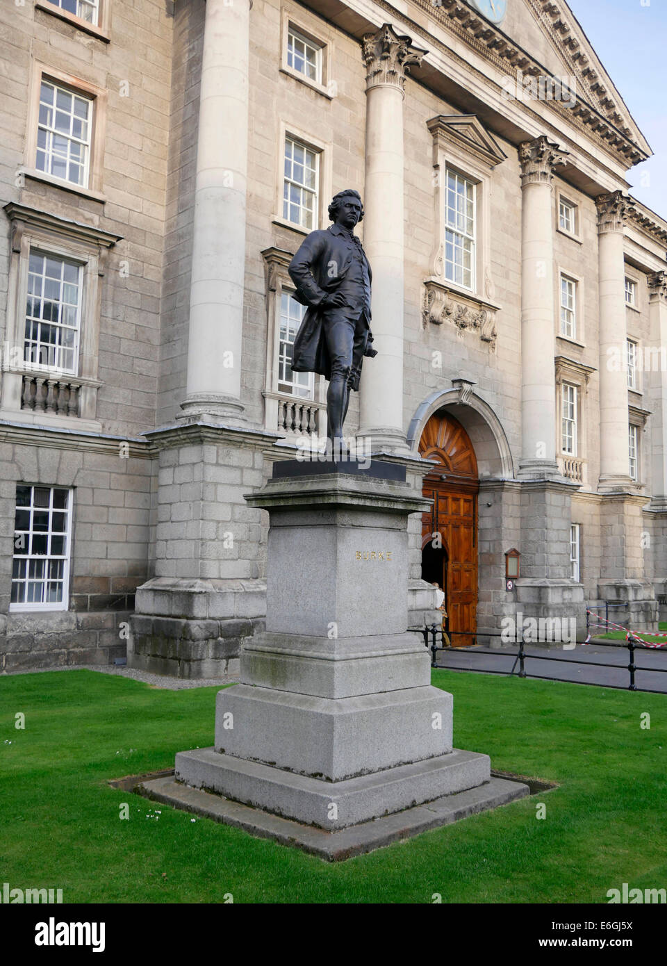Statue of Henry Moore Trinity College Parliament Square Dublin Ireland Stock Photo - Alamy