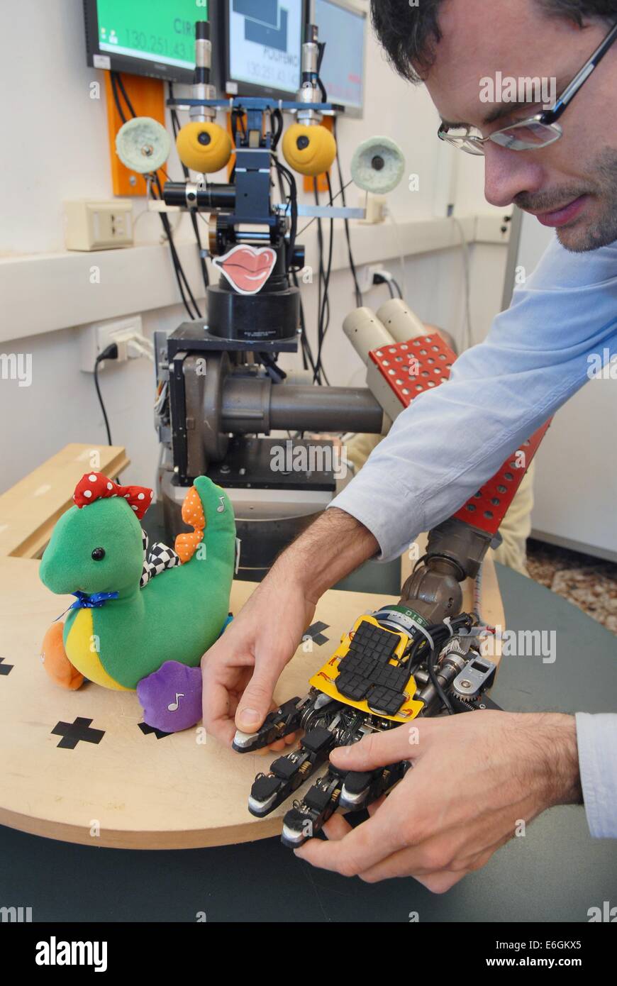 Lira-Lab of Genoa university (Italy), Laboratory of Advanced Integrated ...