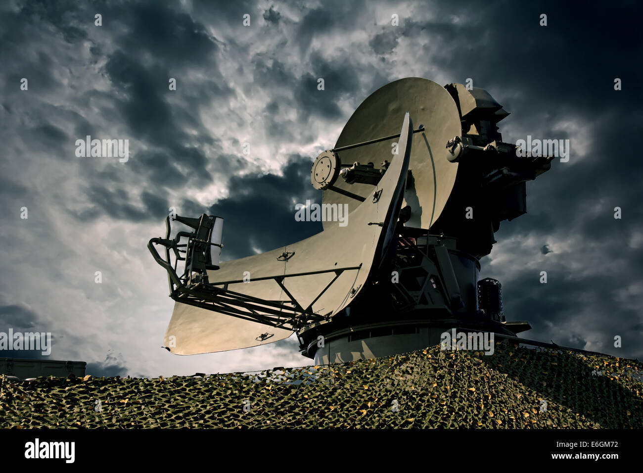 Military radar hi-res stock photography and images - Alamy