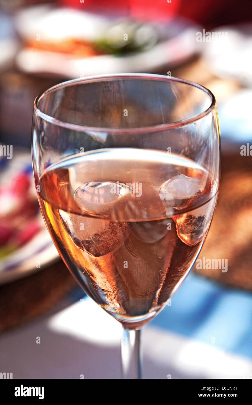 Half full wine glass hi-res stock photography and images - Alamy