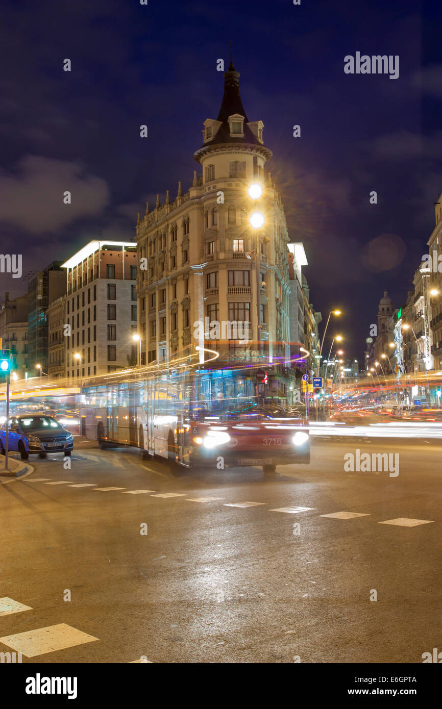 Barcelona night hi-res stock photography and images - Alamy