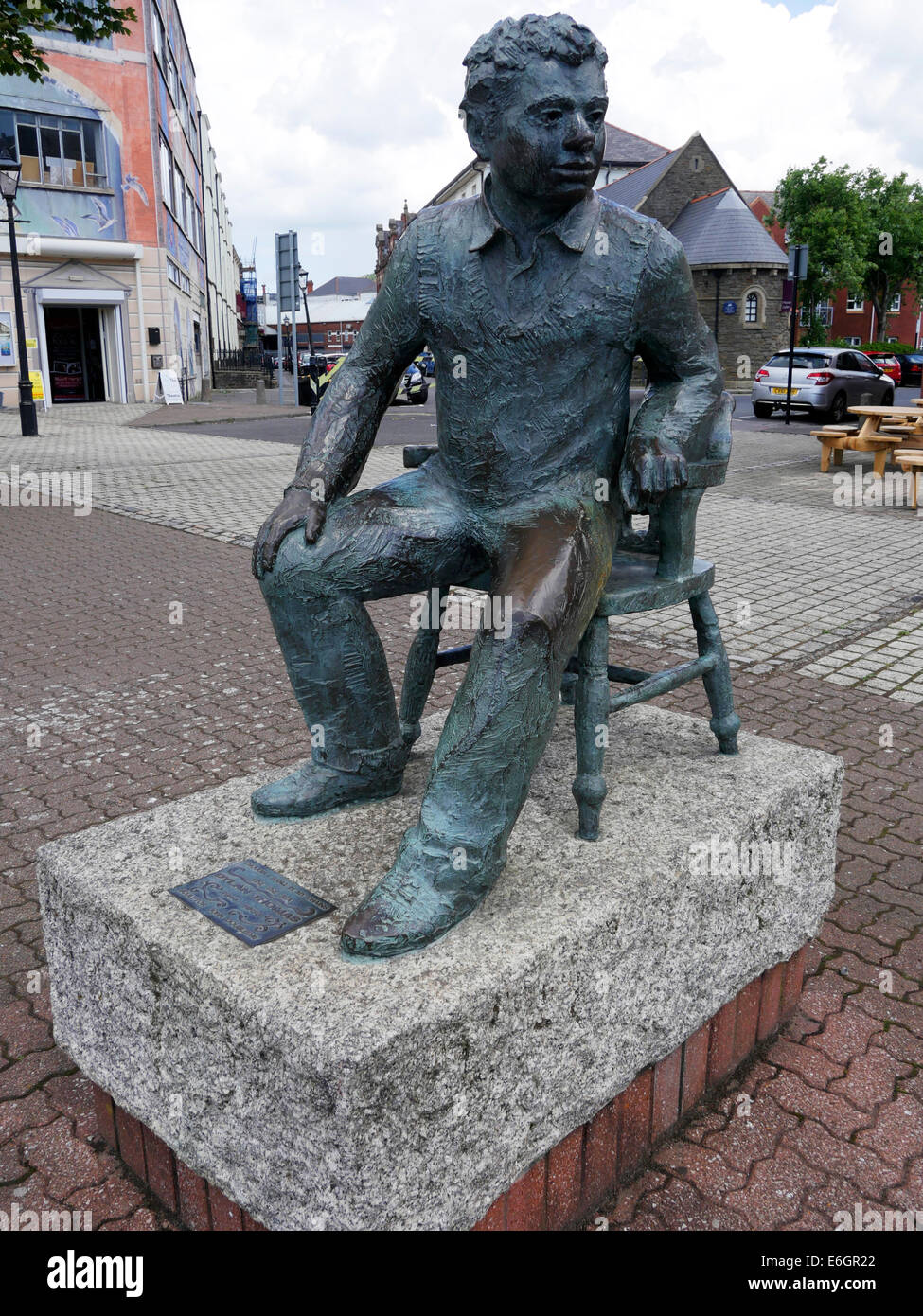 Statue of Dylan Thomas outside the Dylan Thomas Centre Swansea Wales ...