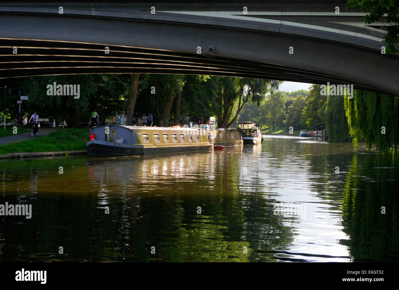 The avenue bridge to trinity college hi-res stock photography and ...