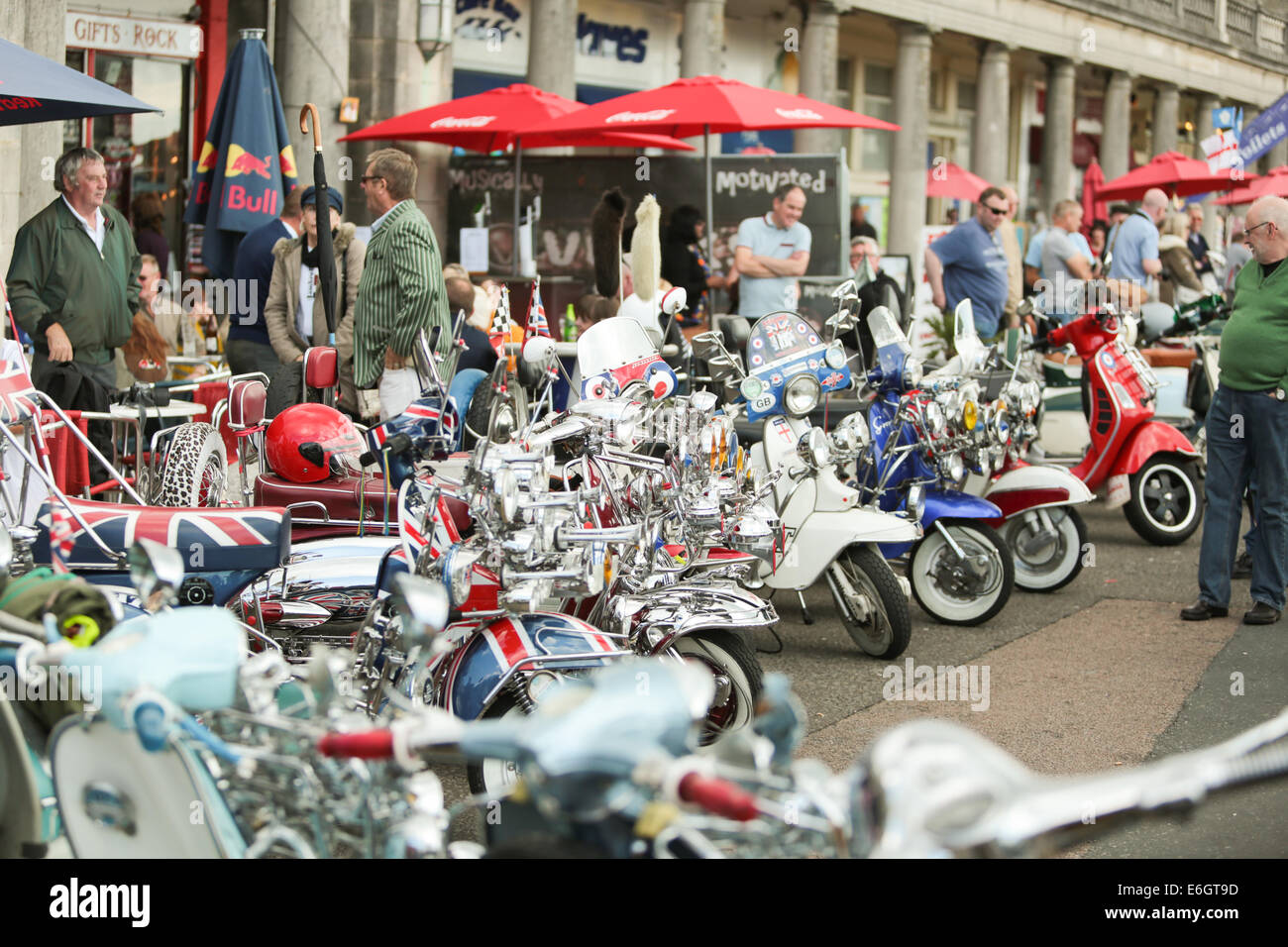 Mods on motor scooter rally hi-res stock photography and images - Alamy