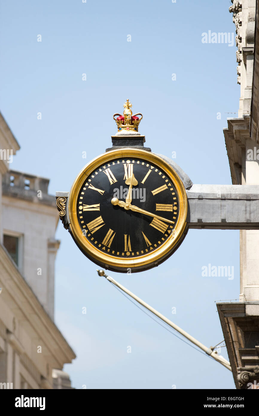 Lombard street london hi-res stock photography and images - Alamy