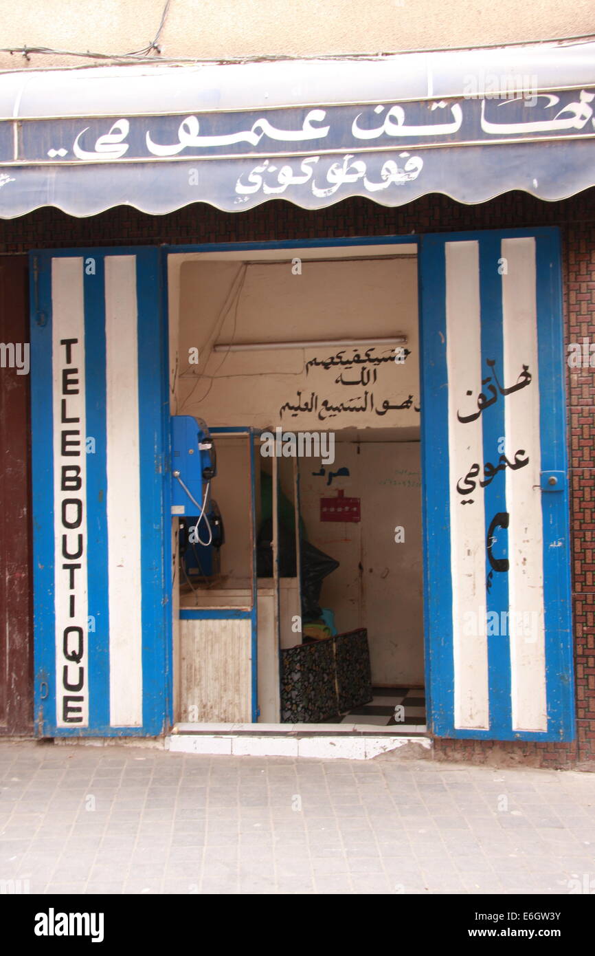 Bell phone booth hi-res stock photography and images - Alamy