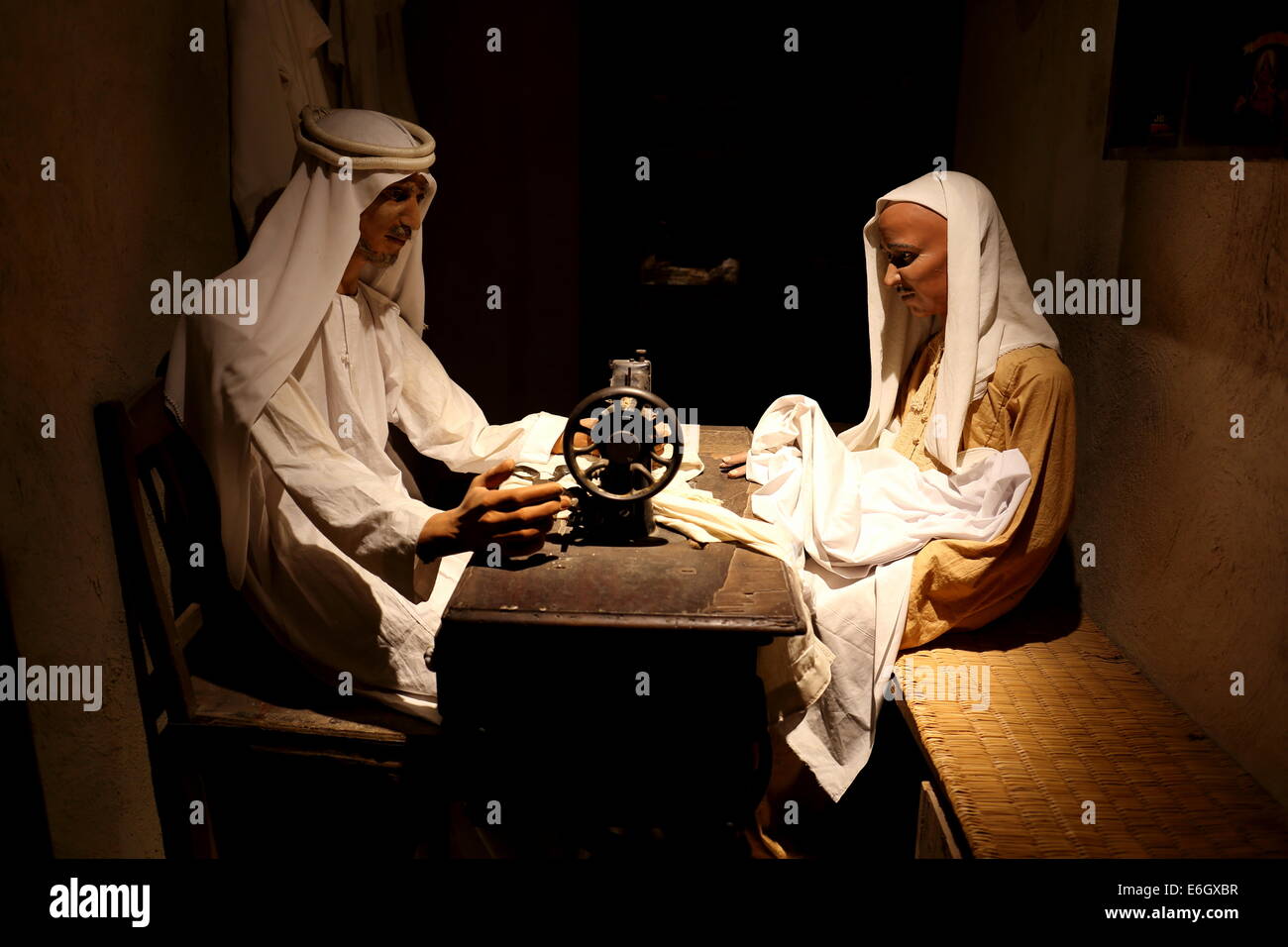 Thobe gutra hi-res stock photography and images - Alamy