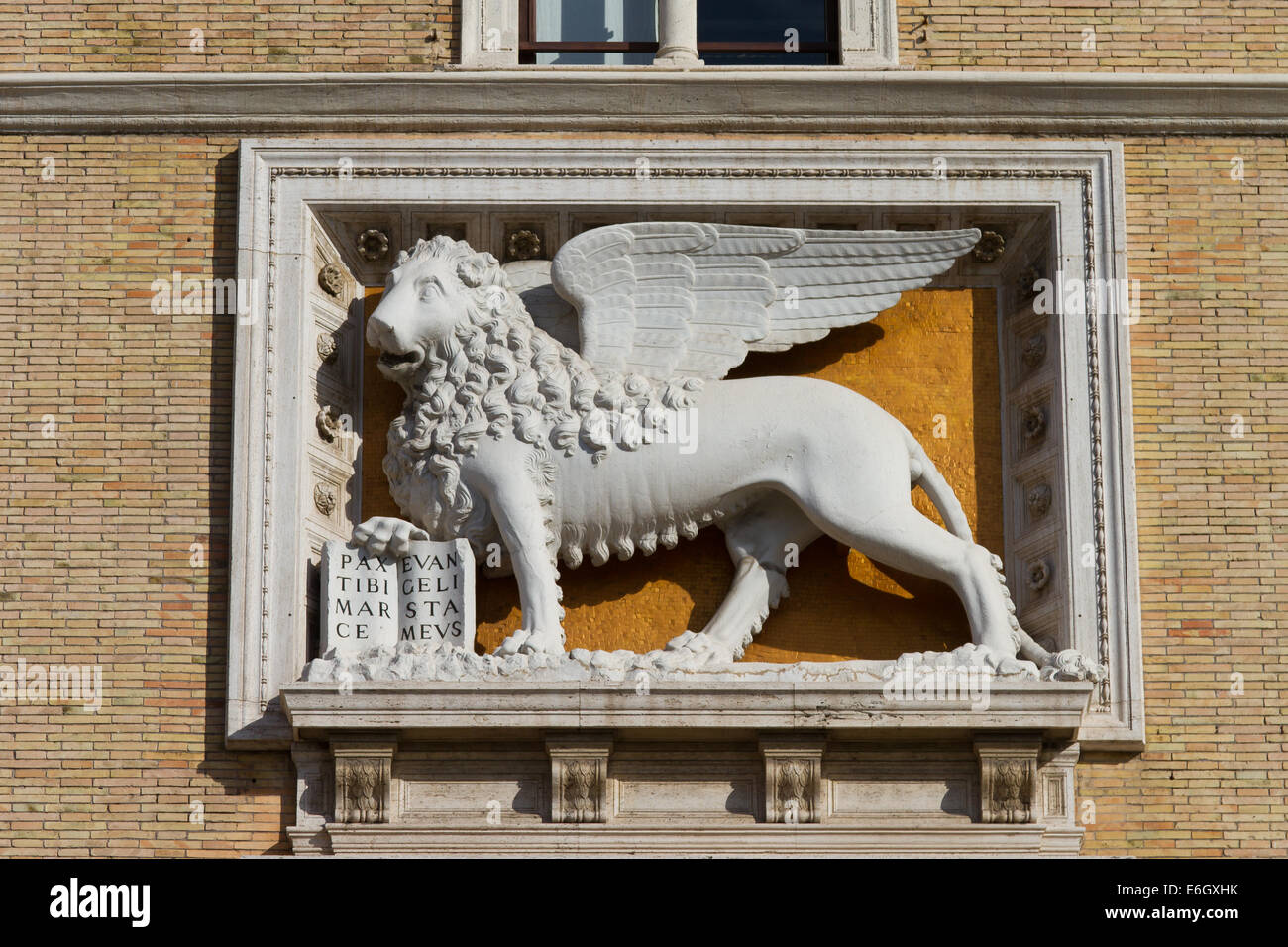 Generali lion hi-res stock photography and images - Alamy