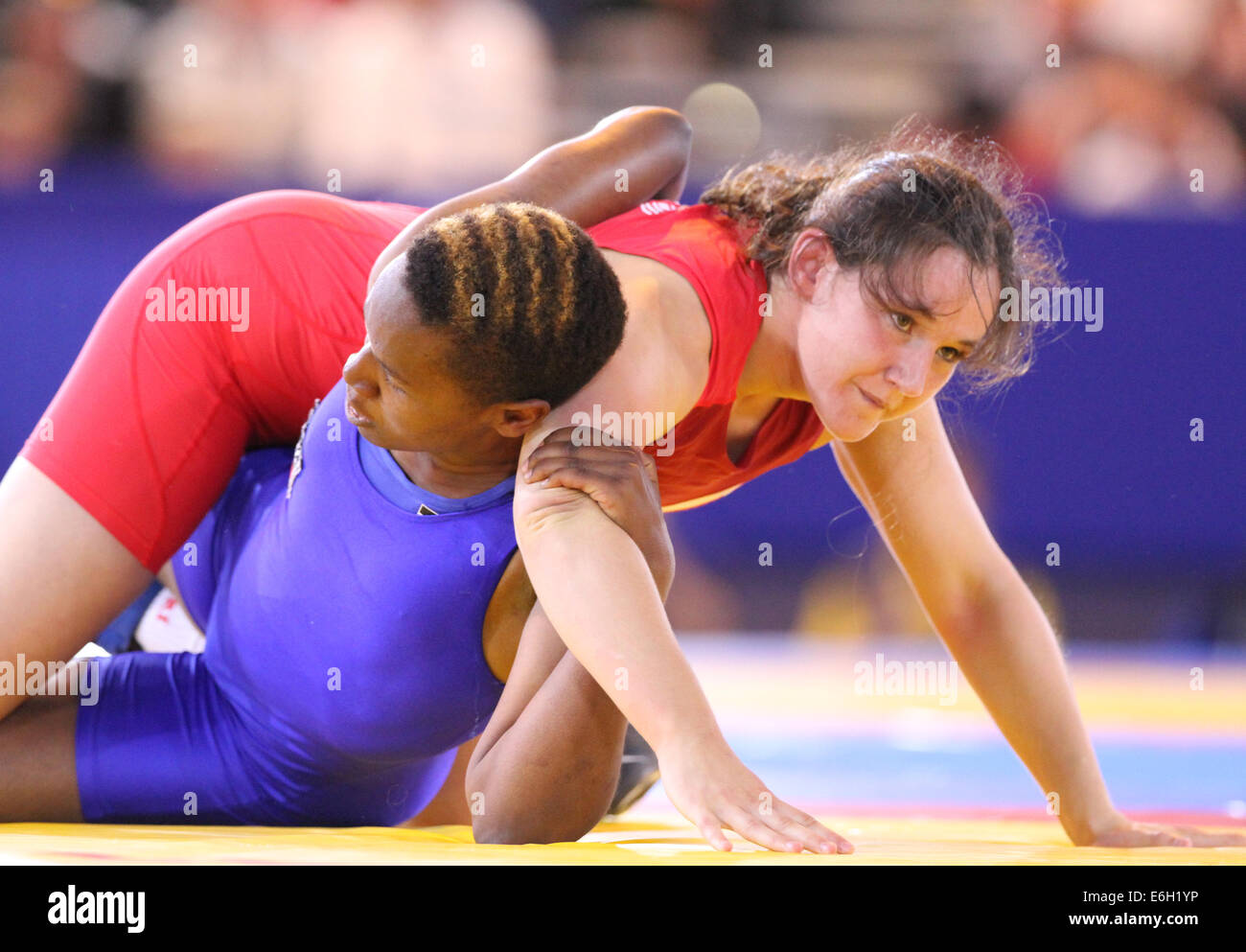 Chloe SPITERI of England (red) v Leah Wambui NDUNGU of Kenya (blue) in ...
