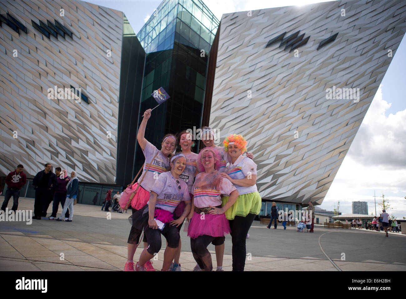 Dulux group hi-res stock photography and images - Alamy