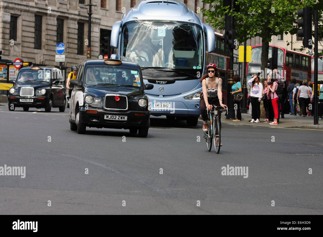 Bike cab bike taxis hi-res stock photography and images - Alamy