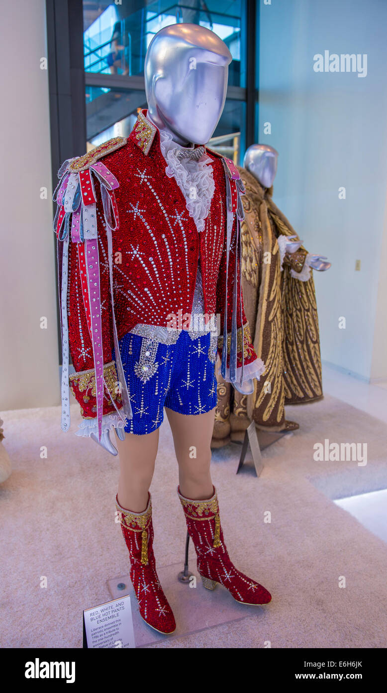Liberace costume at the "Liberace and The Art of Costume" exhibition in ...