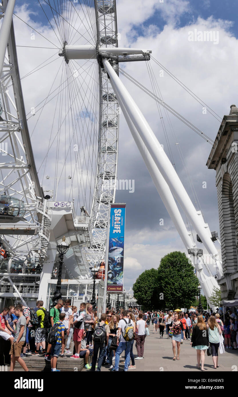 London wheel hi-res stock photography and images - Alamy