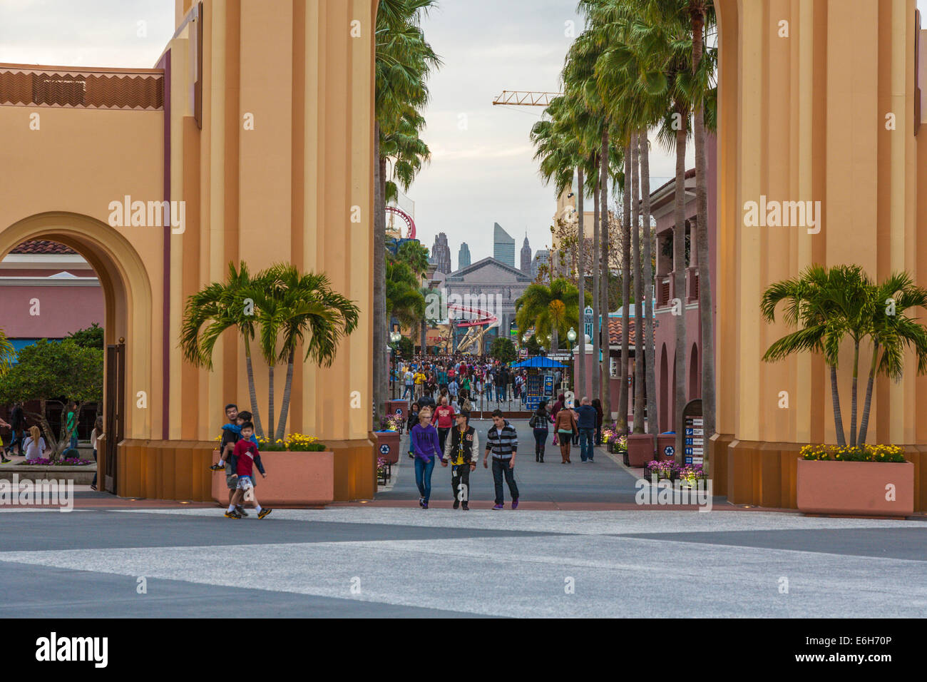 Park guests at entrance to Universal Studios theme park in Orlando ...
