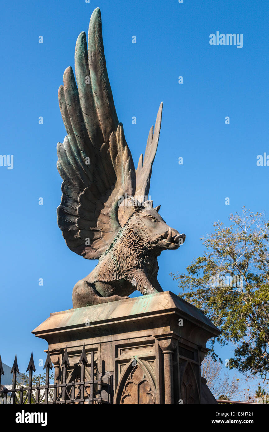 Winged hog statues and Hogwarts castle spires at The Wizarding World of ...