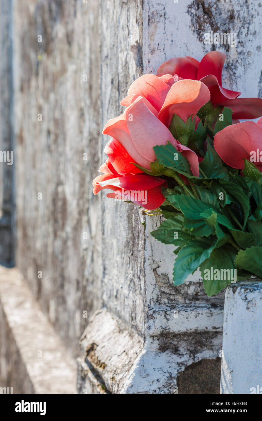 Grave vase hi-res stock photography and images - Alamy